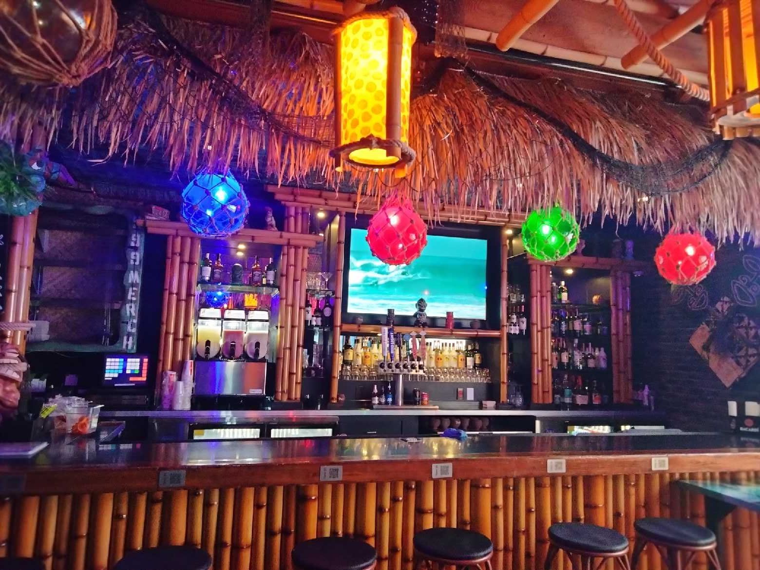 999 Tiki (Pizza) Camarillo CA – Guest Tiki Bar Review by Tom Hemmen ...